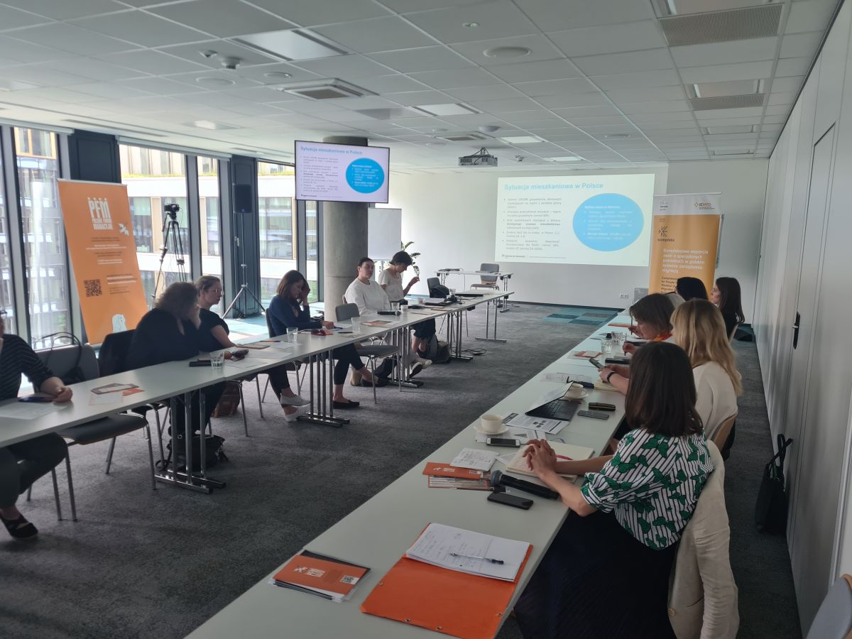 International seminar on the housing situation of war refugees from ...